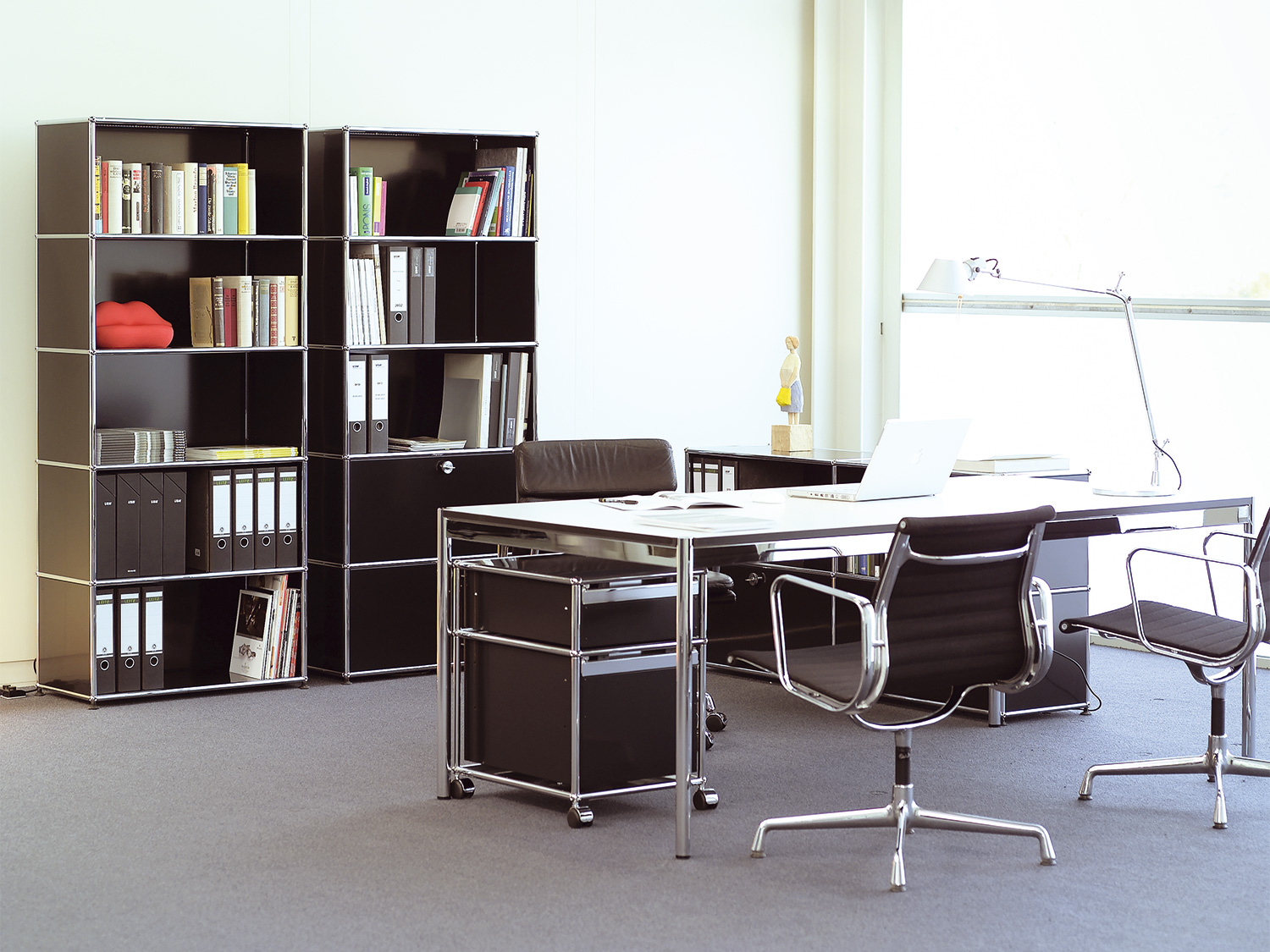 USM Haller • Regal – sofort lieferbar! | cairo.de